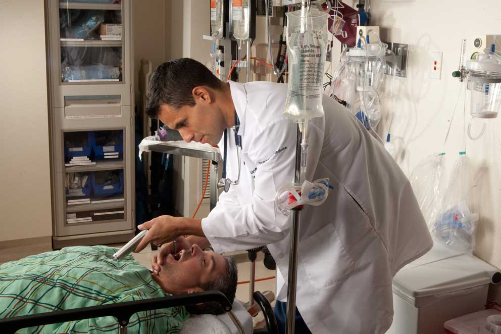 DOs respond to Latinx doctor shortage by giving back