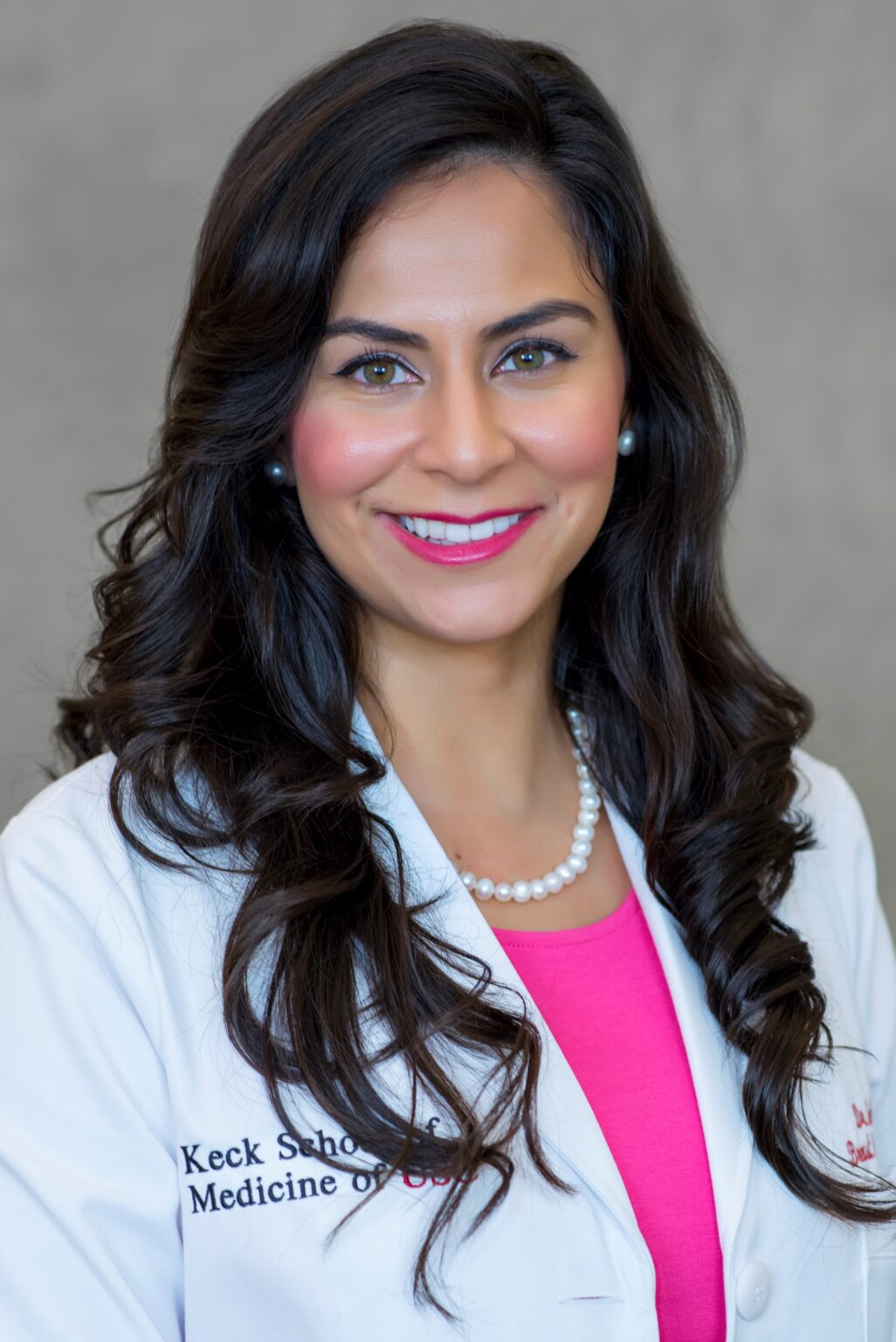DO surgical oncologist cares for patients who have breast cancer