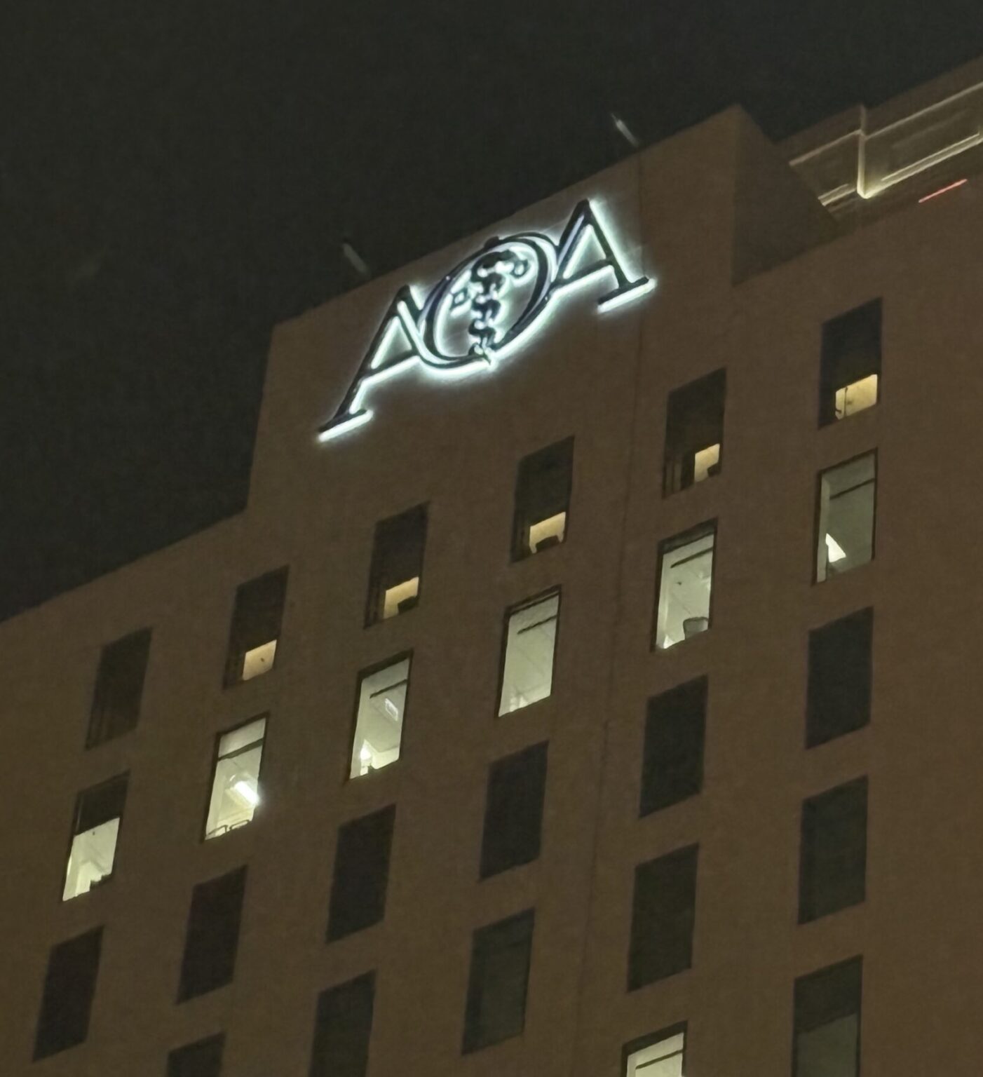 Leadership advances through new NYIT president, AOA HQ update - The DO